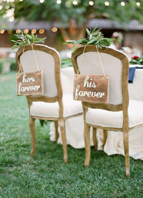 Wooden chair signs for the bride and groom DIY ideas - Rustic chic ...